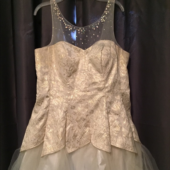 Deb | Dresses | Promhomecoming Dress | Poshmark